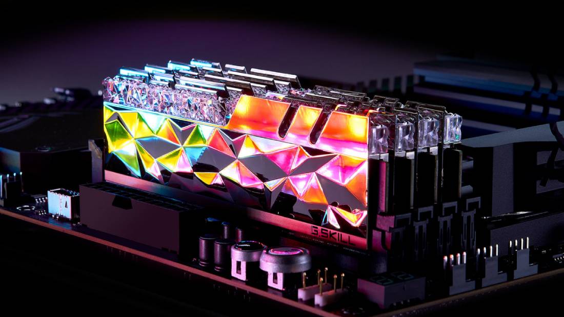 แรมพีซี G.Skill Ram PC DDR4 16GB/3600MHz.CL16 (8GBX2) Trident Z Royal ...